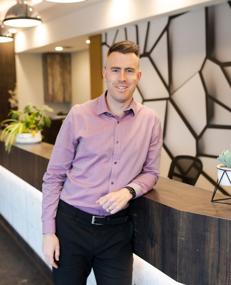 Team - Transcona Optical